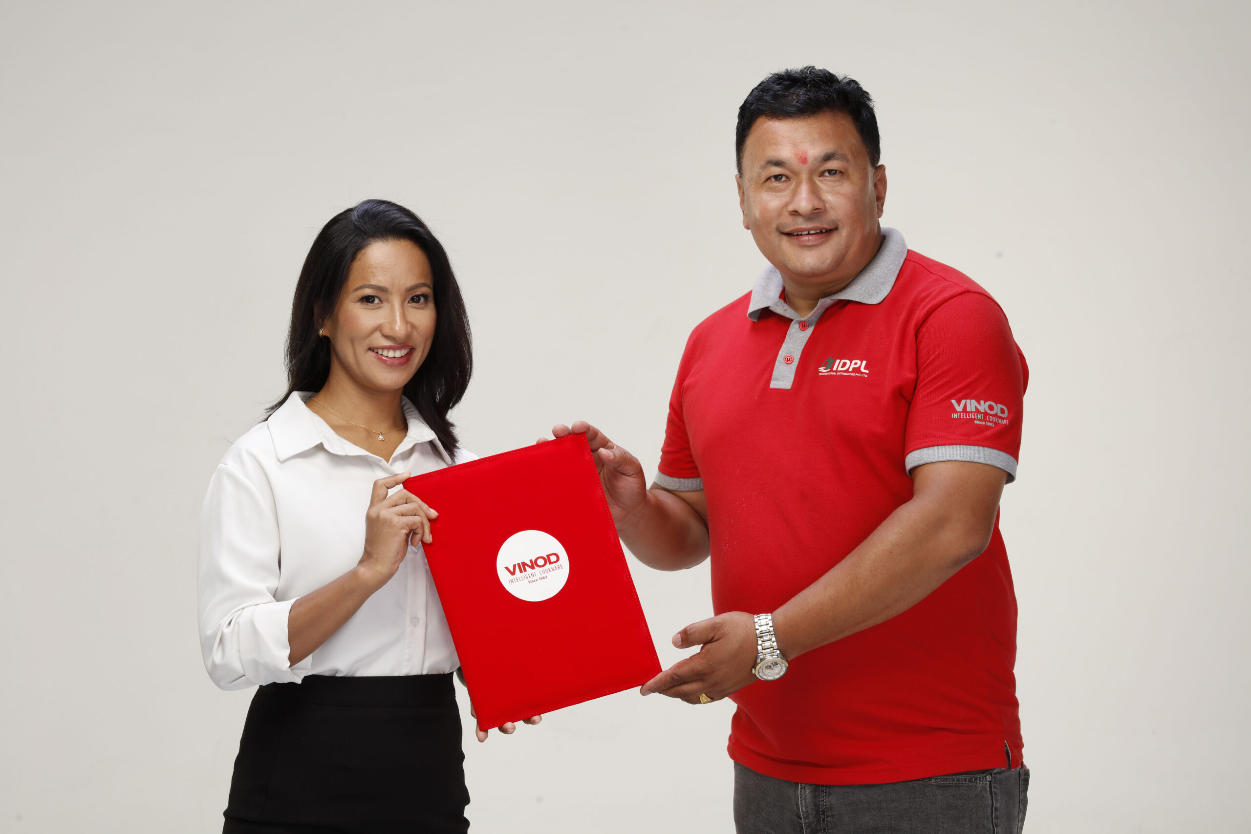 विनोद कुकवेयर ईन्डियाका लागि पूर्णिमा श्रेष्ठ ब्रान्ड एन्डोर्सरमा नियुक्त « notebazar